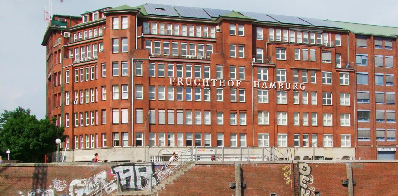 Die Erdnuss aus Hamburg | Blauer Jumbo Die Erdnuss aus Hamburg | Blauer Jumbo